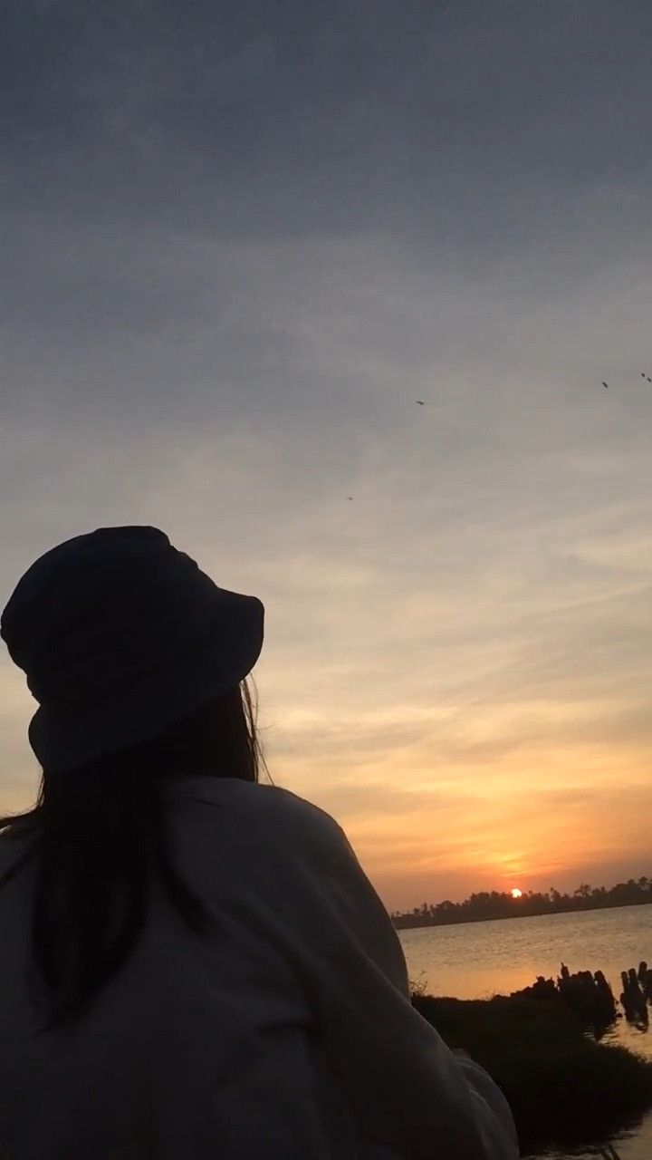 Faceless Girl Wallpapers - Wallpaper Cave