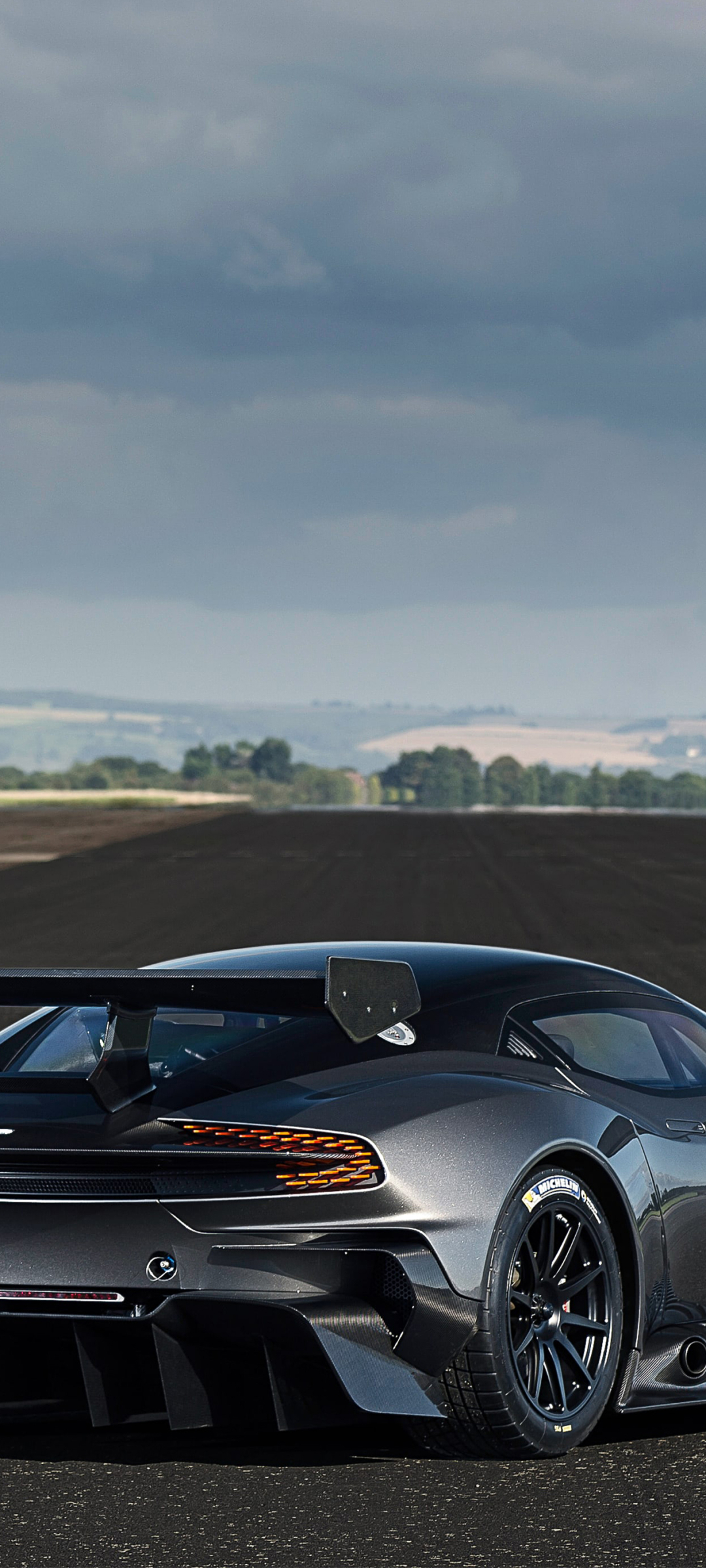 Aston Martin Vulcan iPhone Wallpapers - Wallpaper Cave