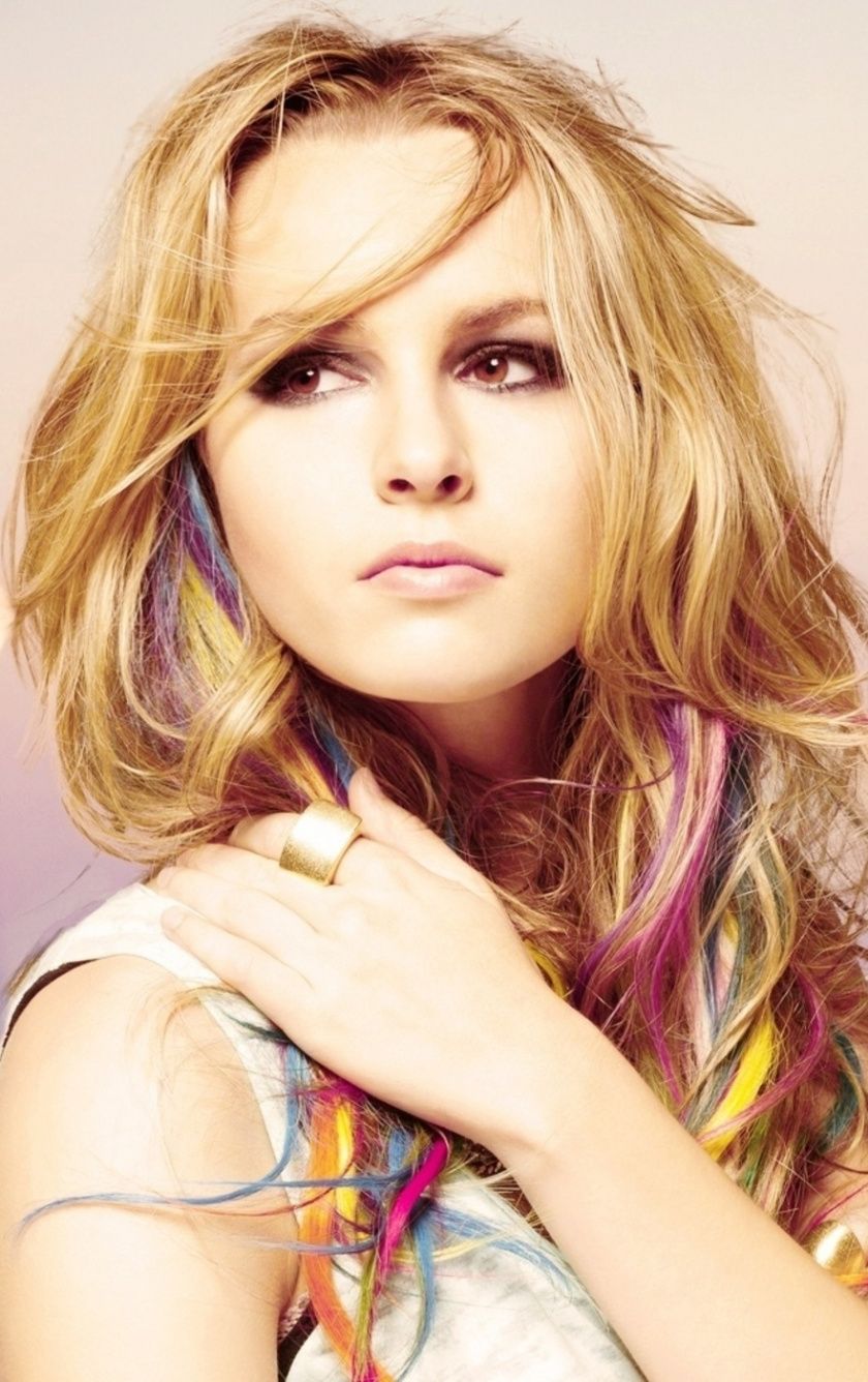 Bridgit Mendler iPhone Wallpapers - Wallpaper Cave