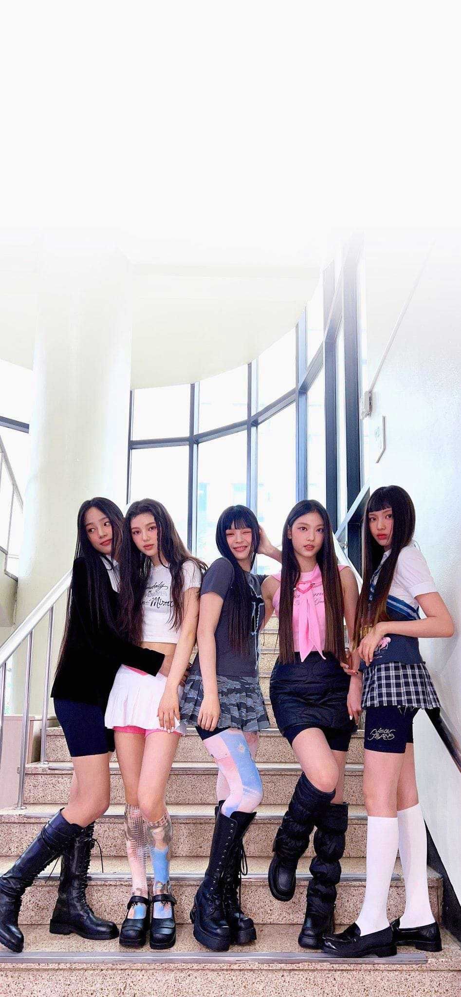 NewJeans Aesthetic Wallpapers - Wallpaper Cave