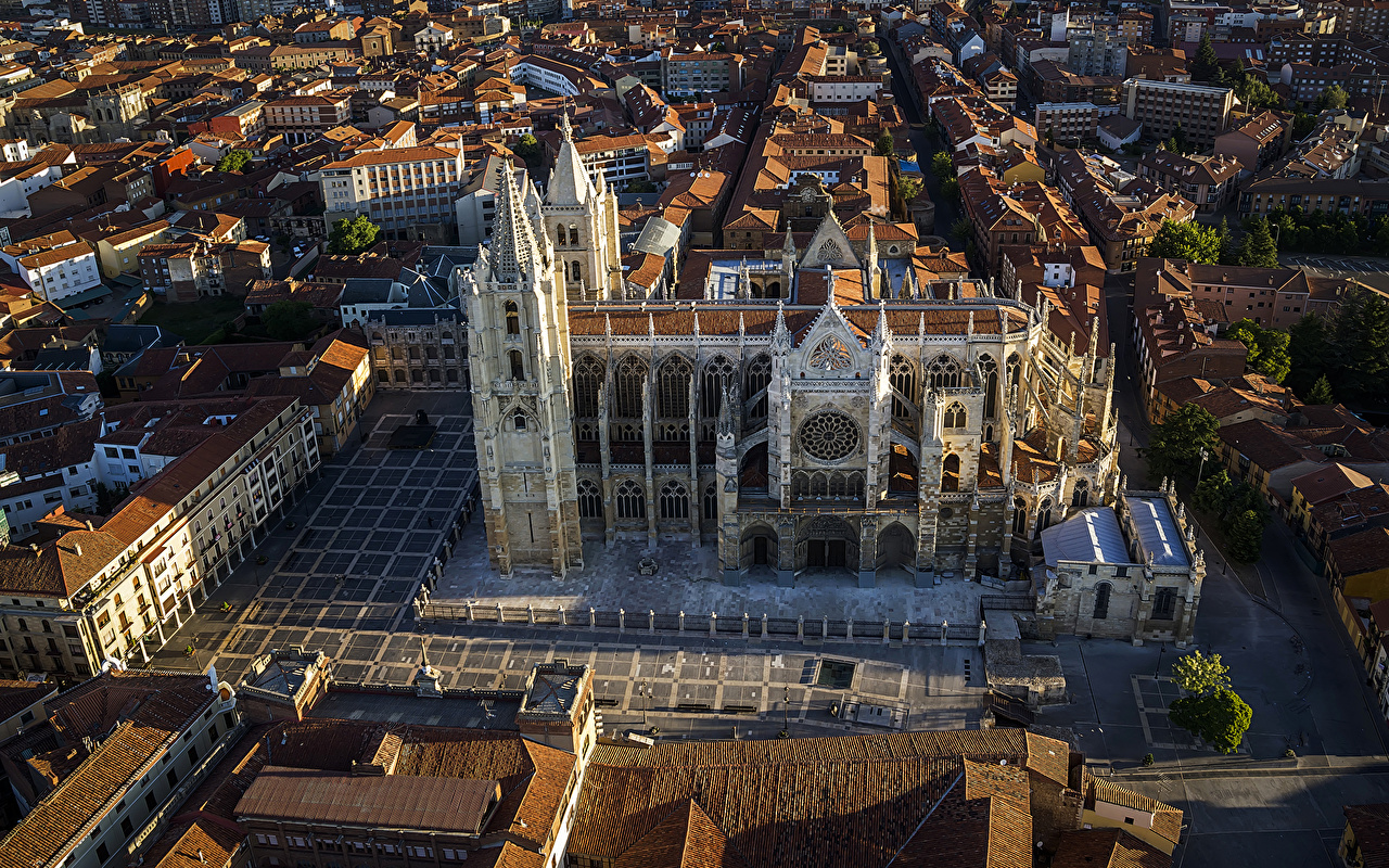 Leon Spain Wallpapers - Wallpaper Cave