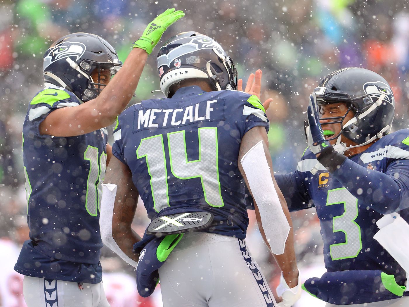 Snow Football Wallpapers - Wallpaper Cave