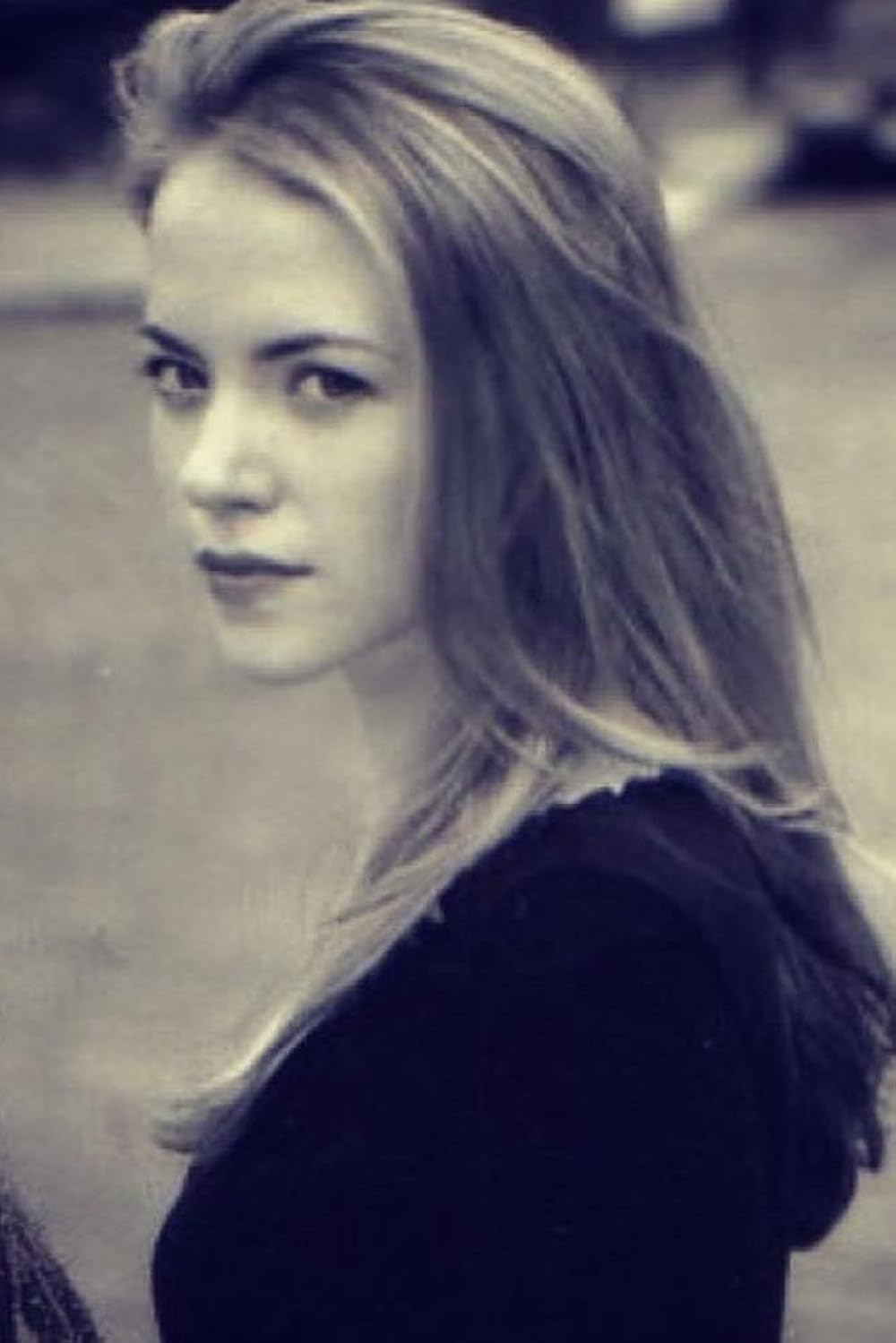 Alexandra Lydon Wallpapers - Wallpaper Cave