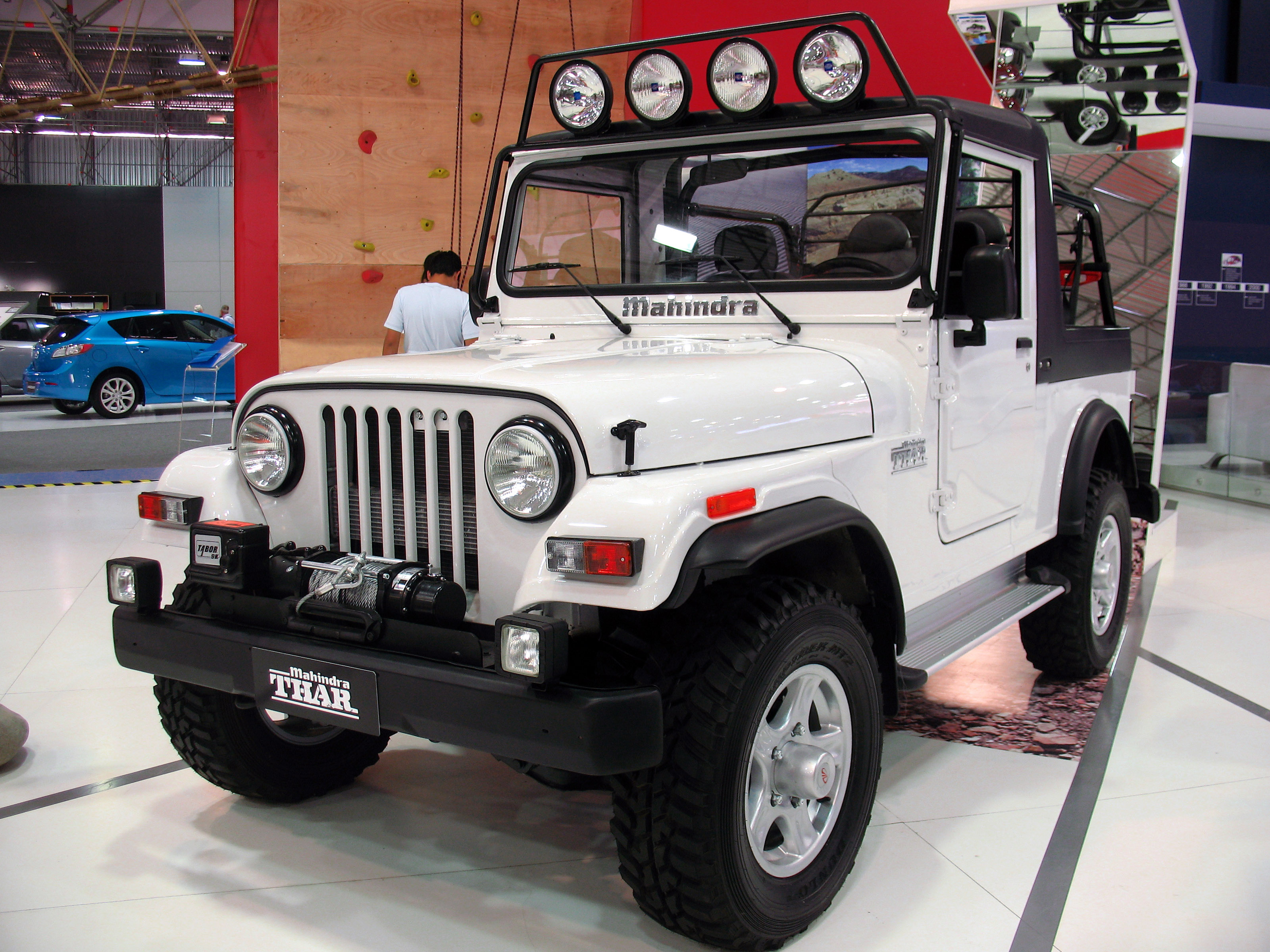 White Thar Wallpapers - Wallpaper Cave