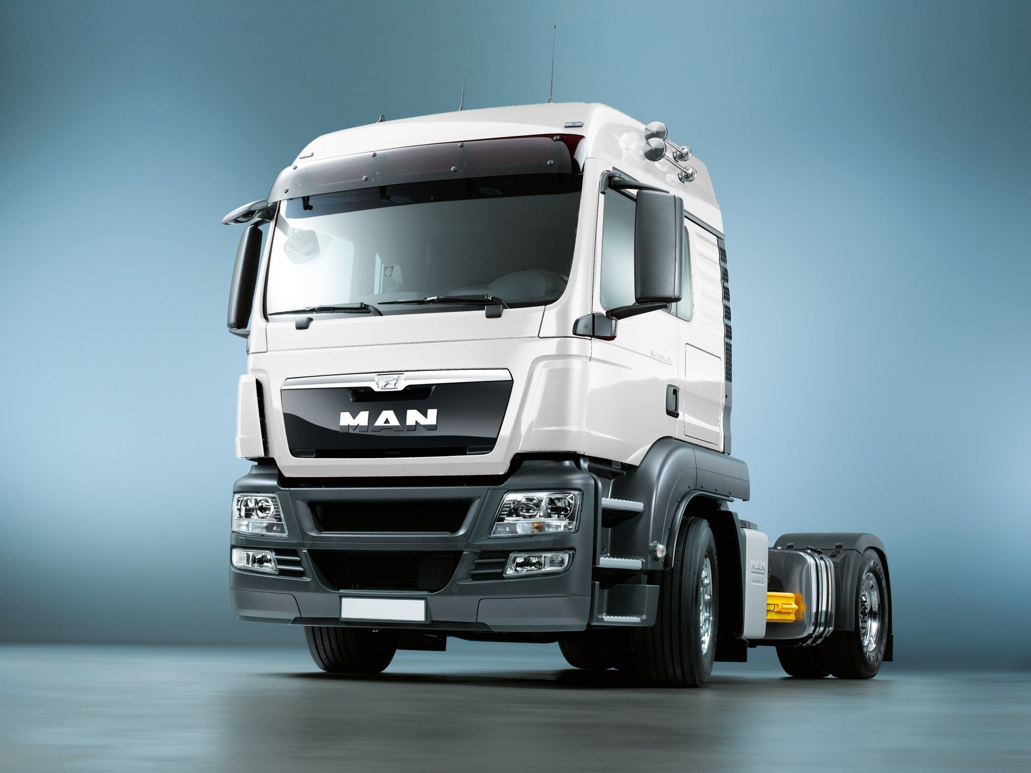 MAN TGS Wallpapers - Wallpaper Cave