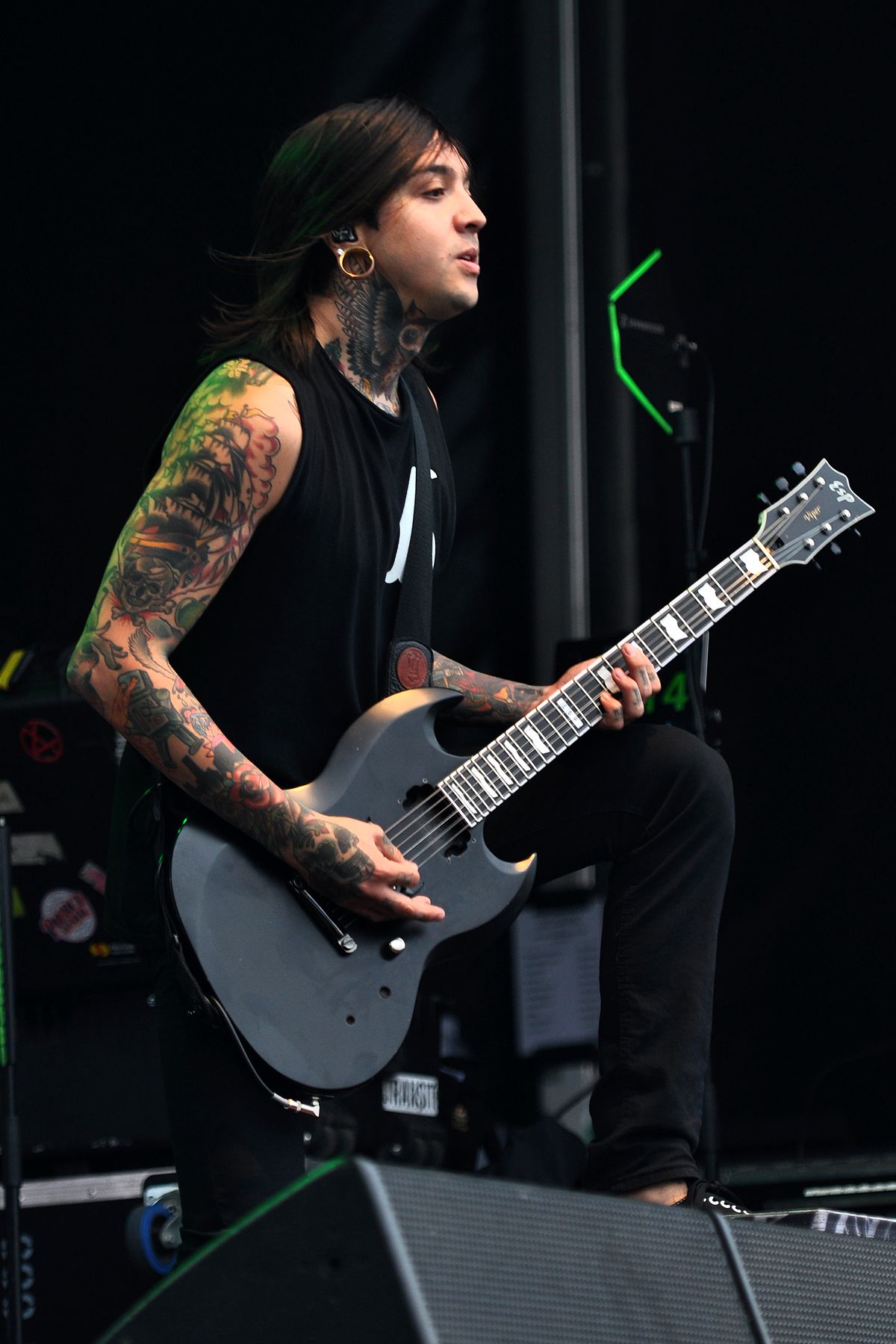 Tony Perry Achtergrond