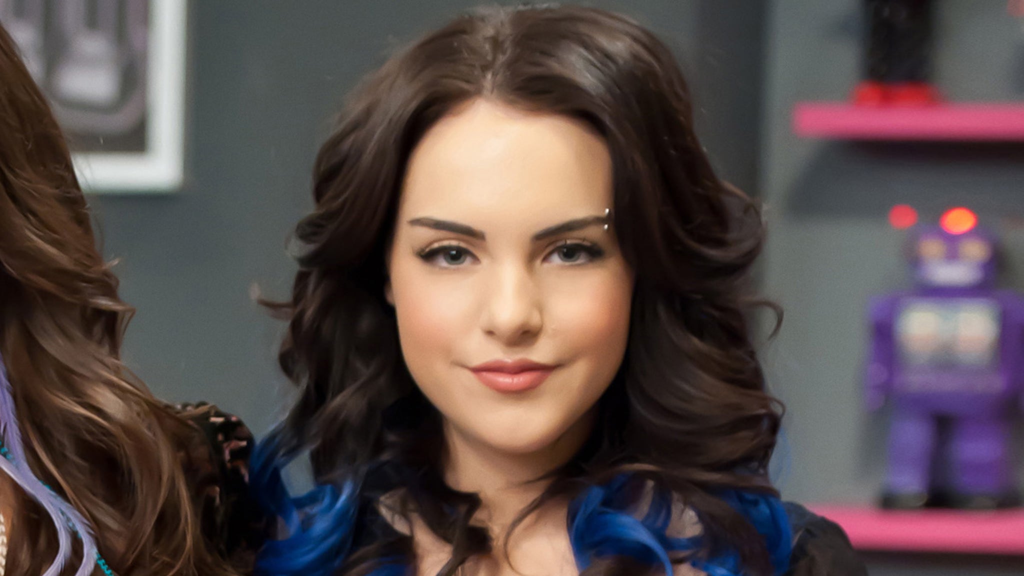 Victorious Jade Wallpapers - Wallpaper Cave