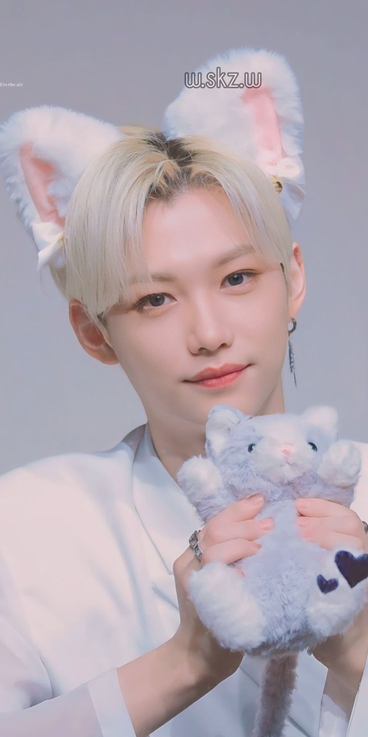 Purple Aesthetic Kpop Felix Wallpapers Wallpaper Cave