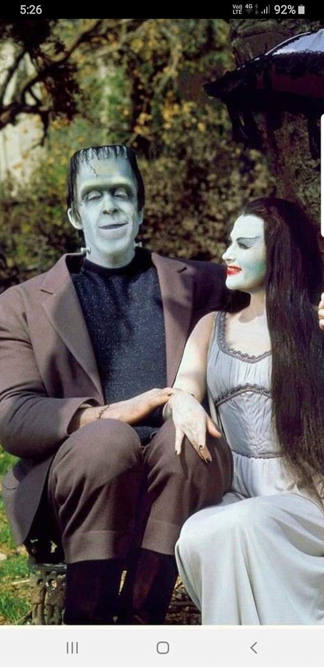 Lily Munster Wallpapers - Wallpaper Cave