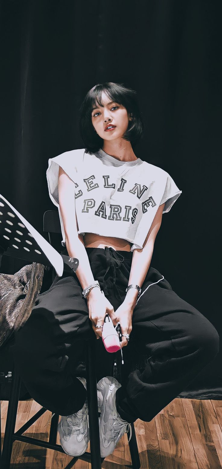 LISA New Woman Wallpapers - Wallpaper Cave