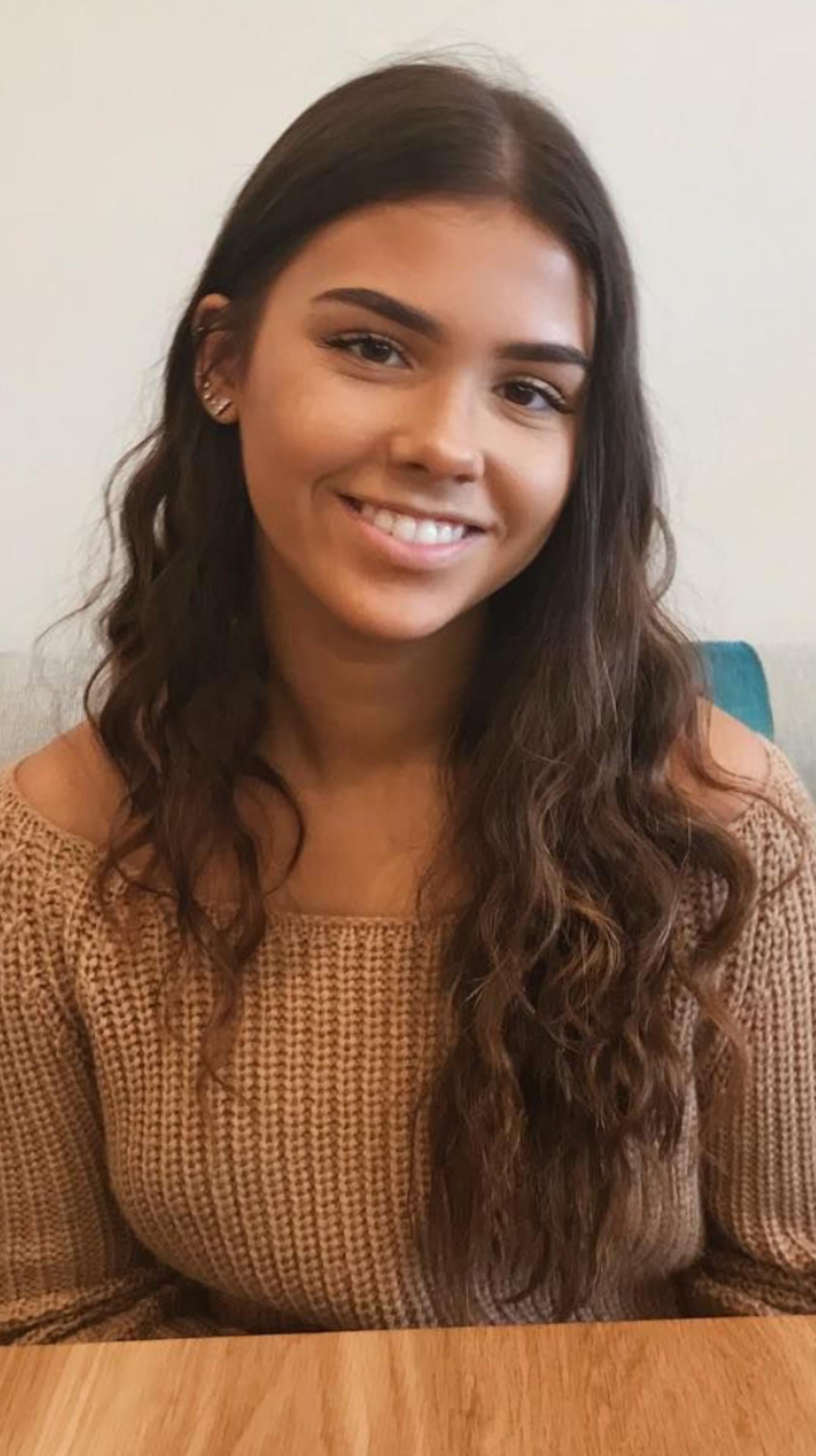 Leah Halton Wallpapers - Wallpaper Cave