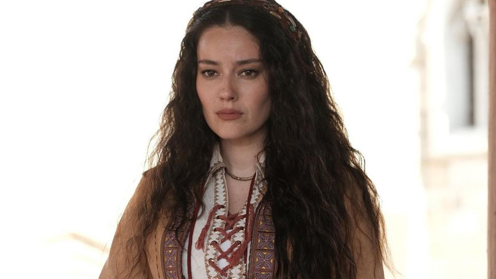 Pelin Akil Wallpapers - Wallpaper Cave