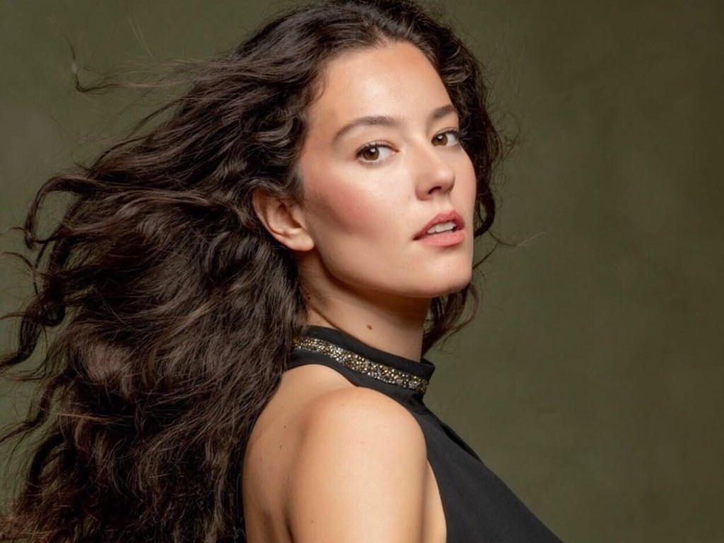 Pelin Akil Wallpapers - Wallpaper Cave