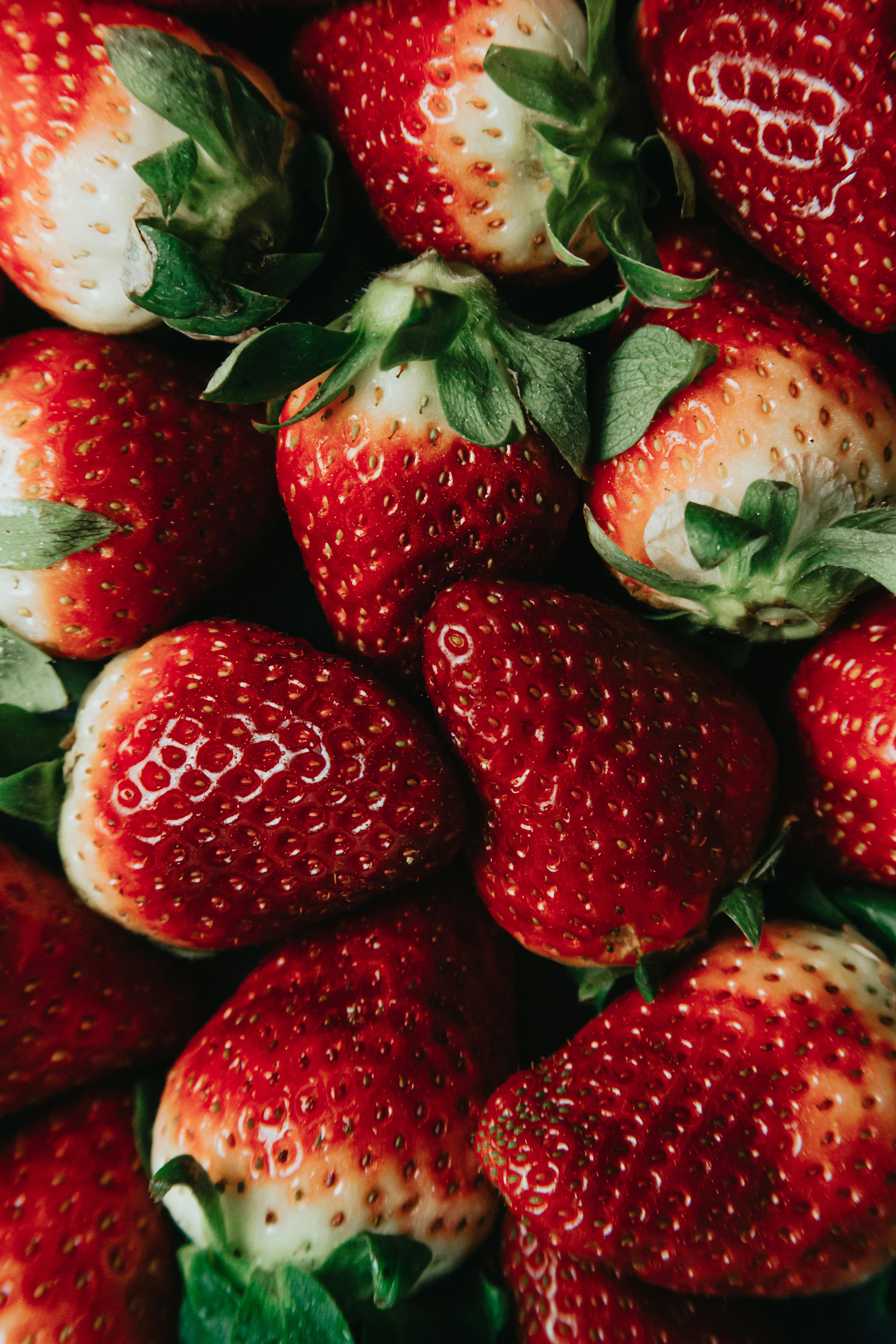 Strawberry 4k iPhone Wallpapers - Wallpaper Cave