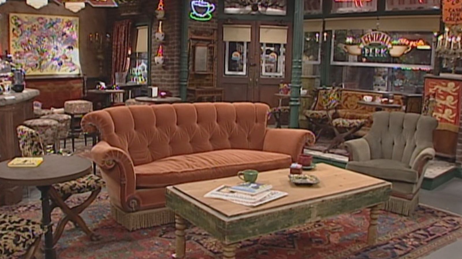 Friends Central Perk Couch Wallpapers - Wallpaper Cave