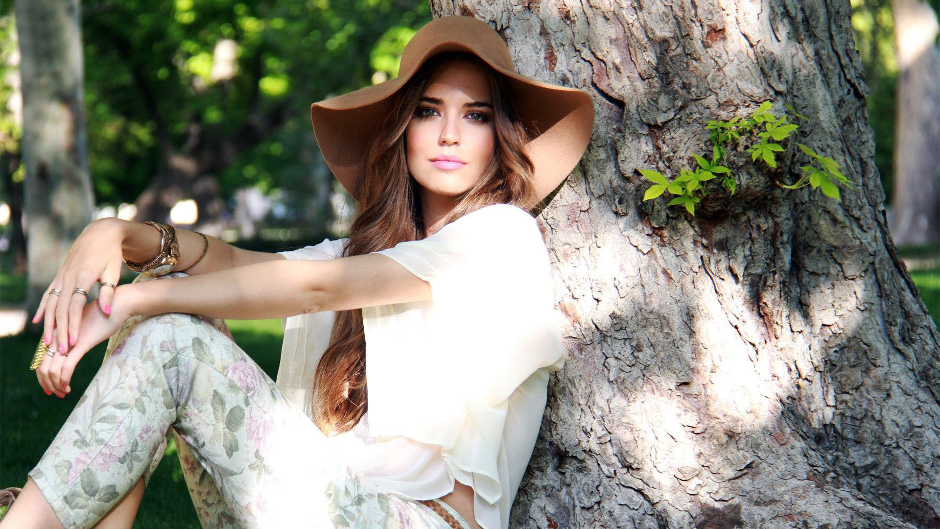 Clara Alonso Desktop