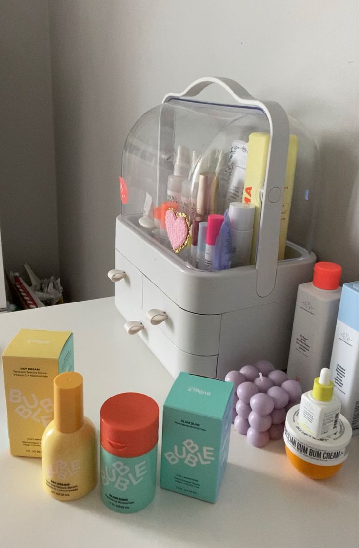 Preppy Bubble Skincare Wallpapers - Wallpaper Cave