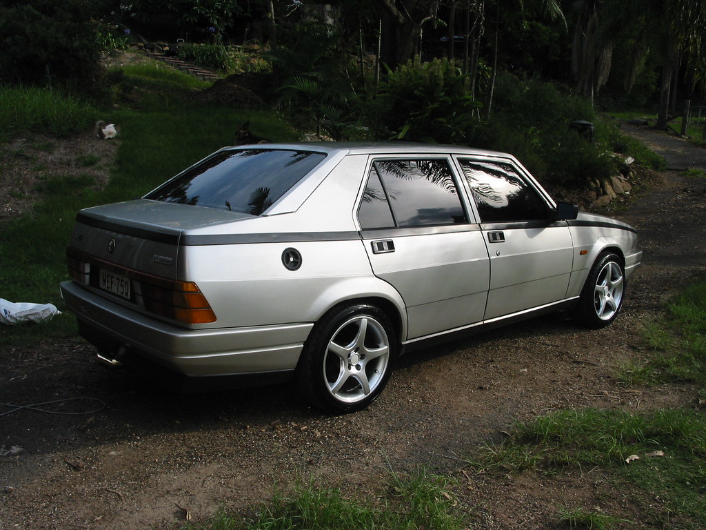 Alfa Romeo 75 Wallpapers - Wallpaper Cave