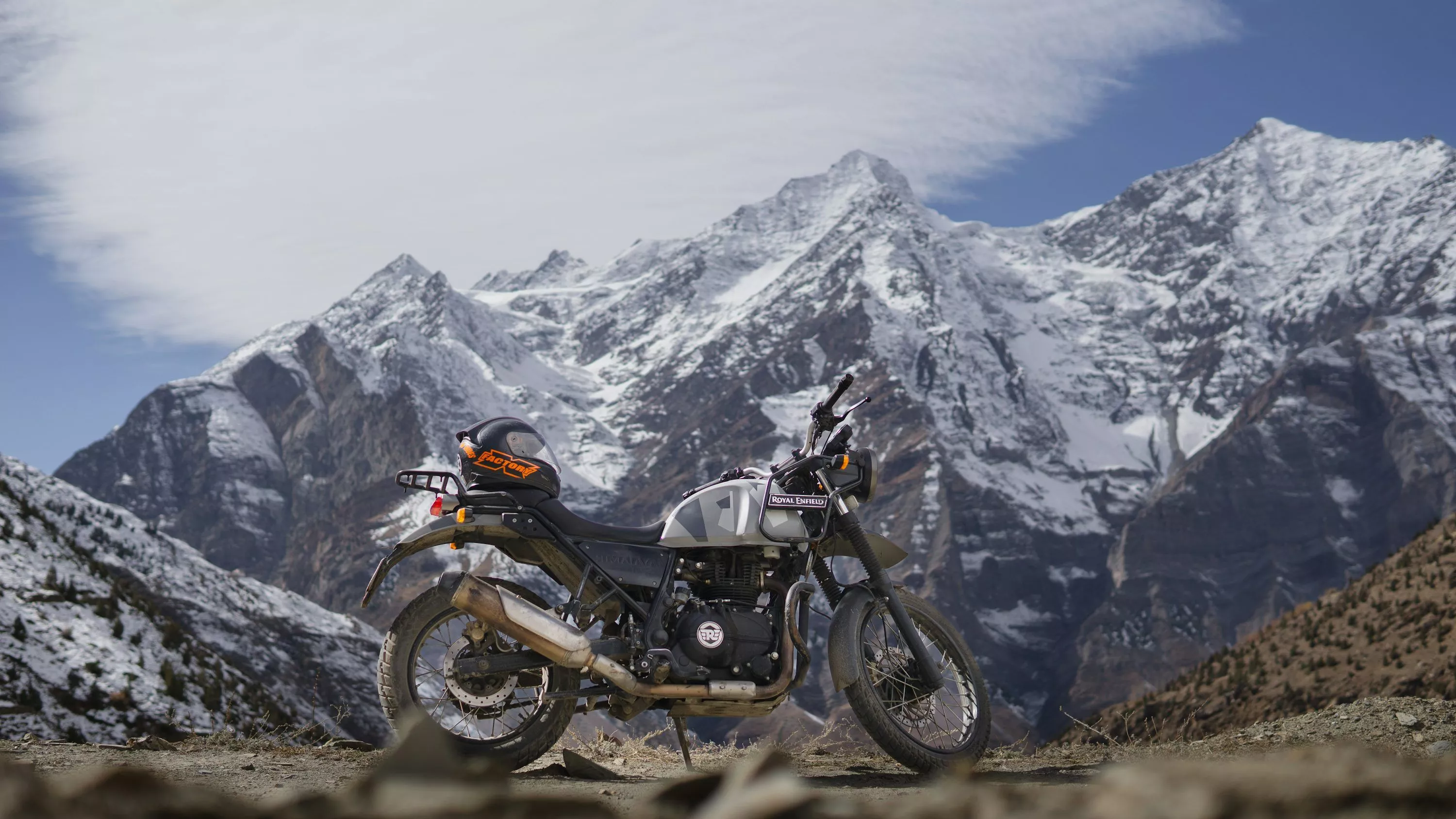 Royal Enfield Himalayan 411 Wallpapers - Wallpaper Cave