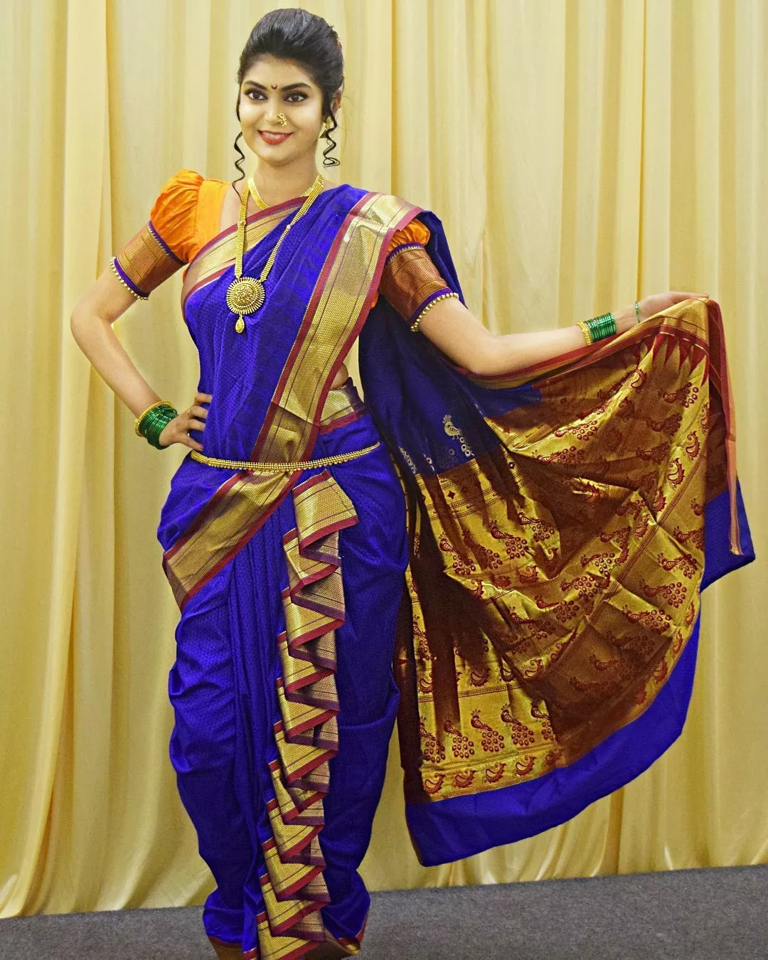 Nauvari Saree Wallpapers - Wallpaper Cave