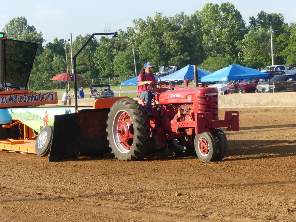 Pulling Tractors Wallpapers - Wallpaper Cave