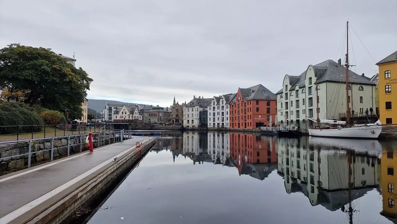 Alesund Wallpapers - Wallpaper Cave