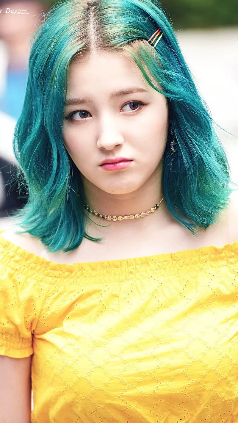 Nancy Momoland iPhone Wallpapers - Wallpaper Cave