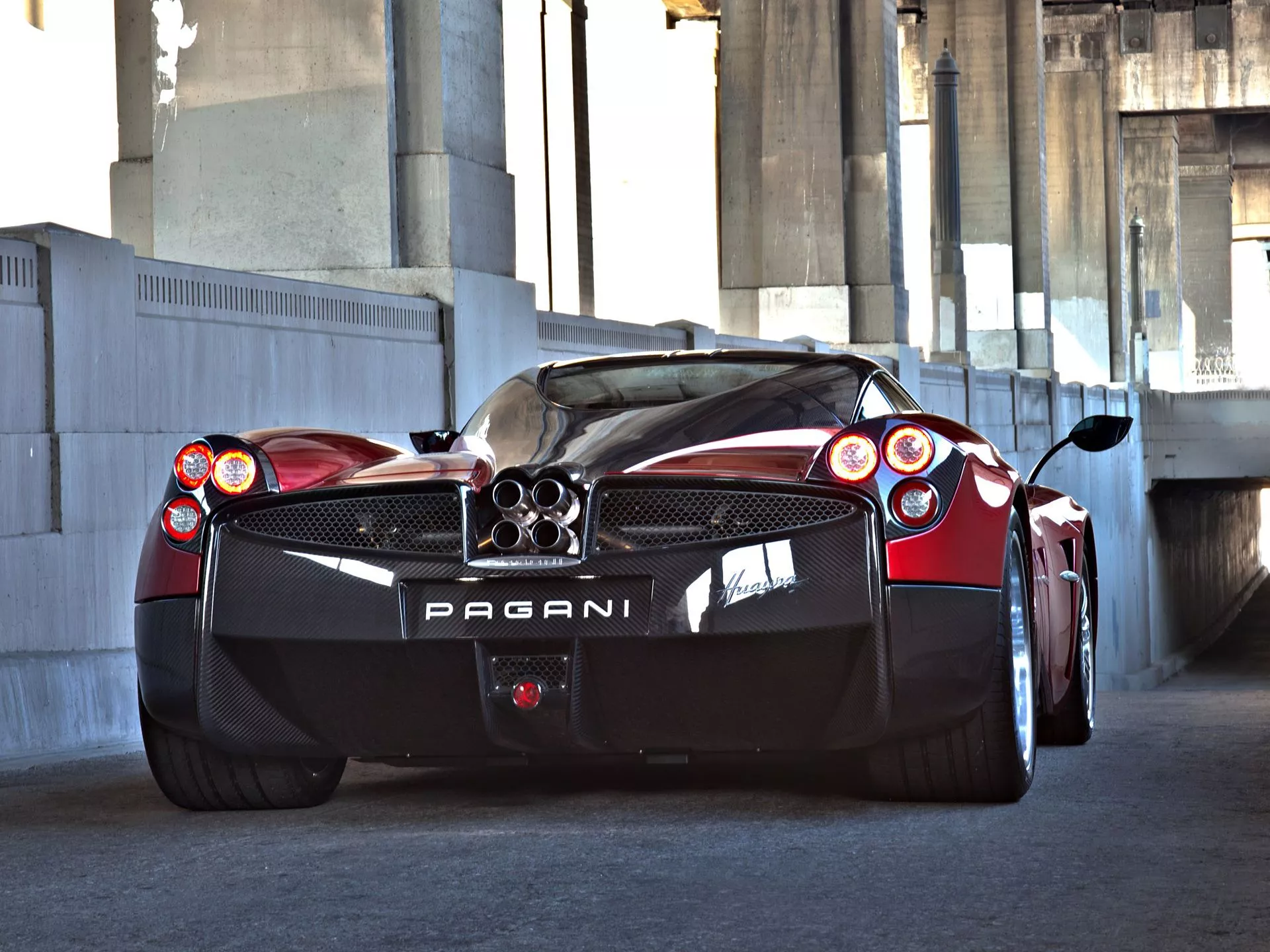 Pagani Huayra Rear Wallpapers - Wallpaper Cave