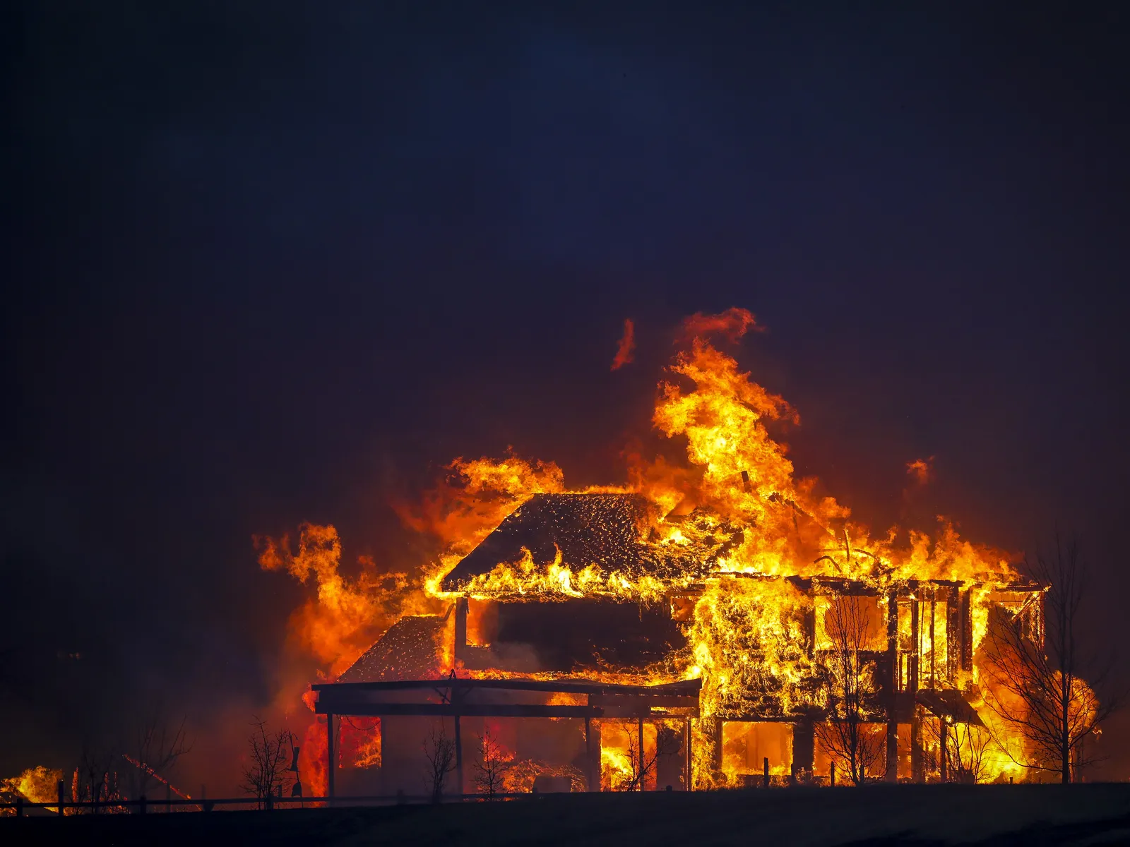 Burning Building Wallpapers - Wallpaper Cave