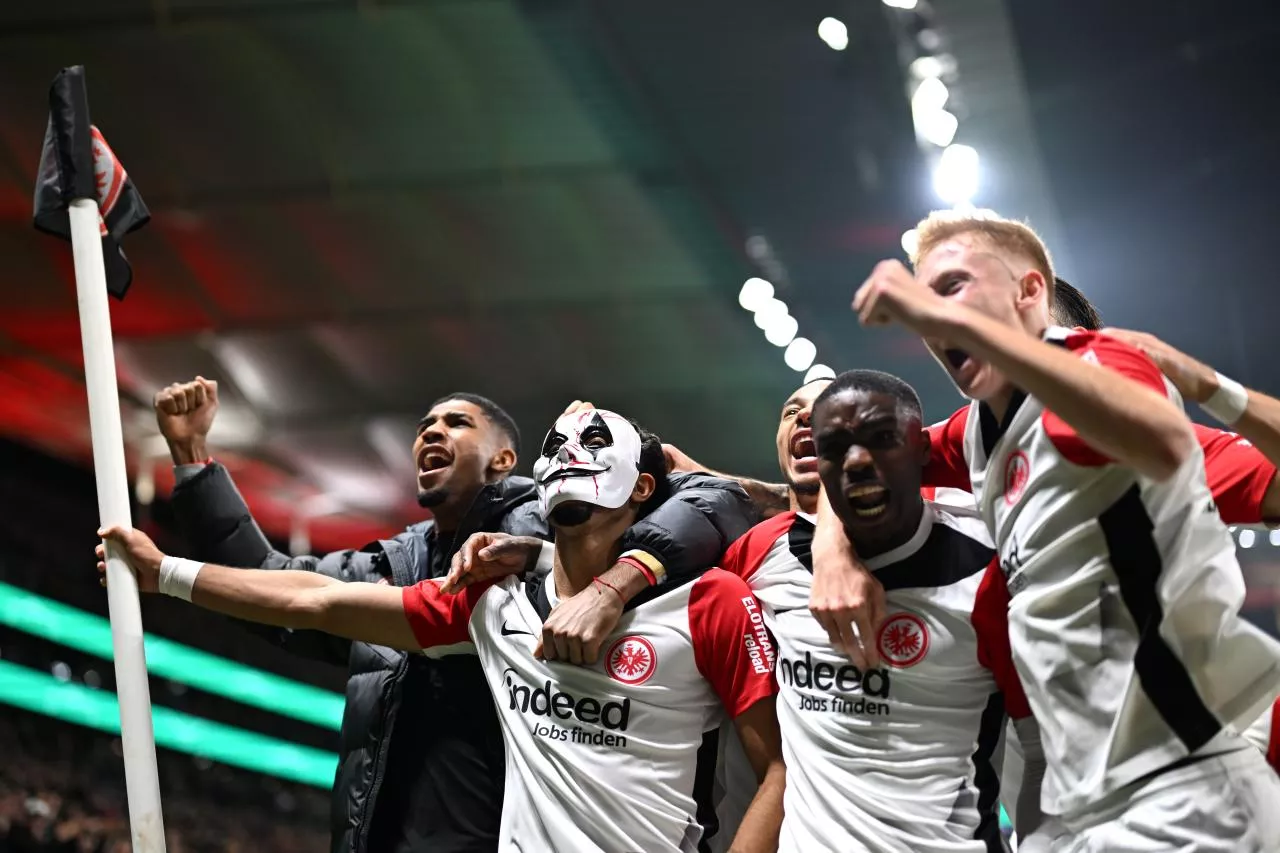 Omar Marmoush Wallpapers - Wallpaper Cave