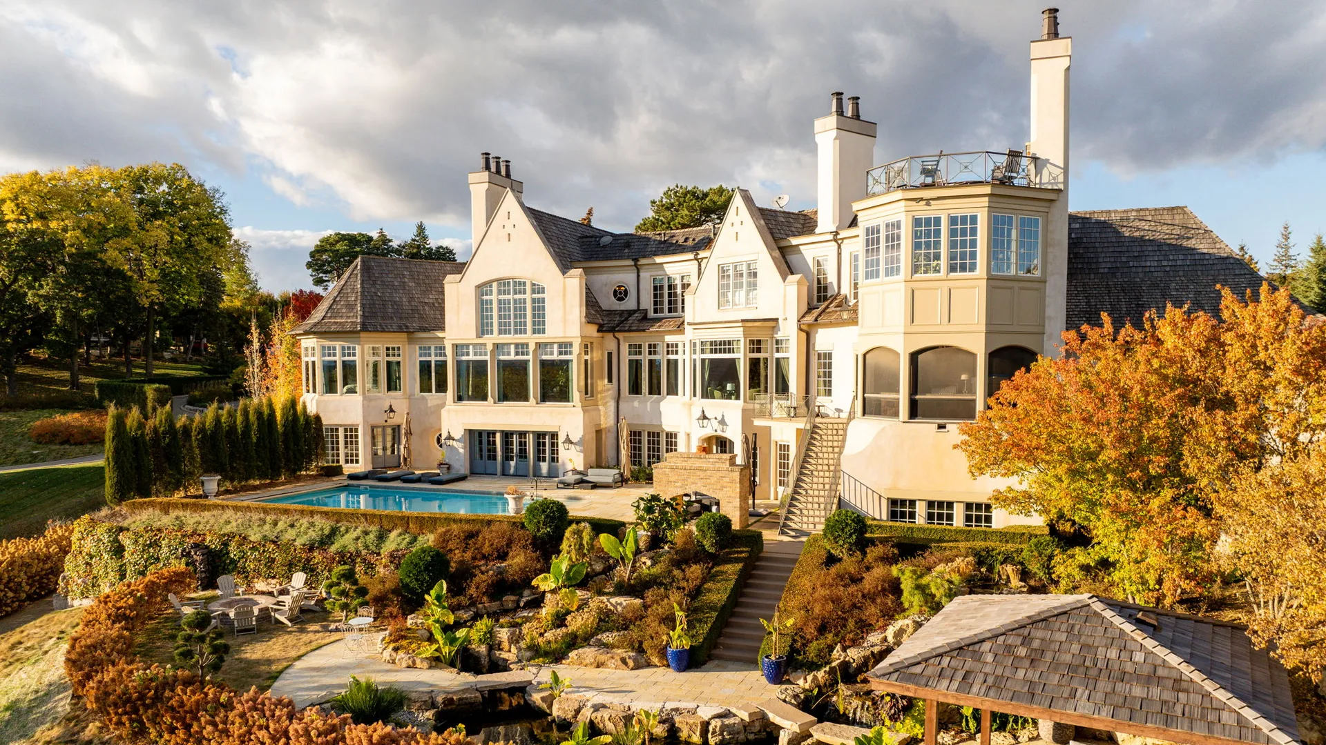 White Mansion Wallpapers - Wallpaper Cave