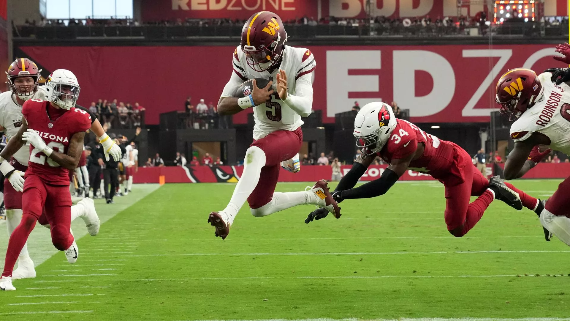 Jayden Daniels Commanders Wallpapers - Wallpaper Cave