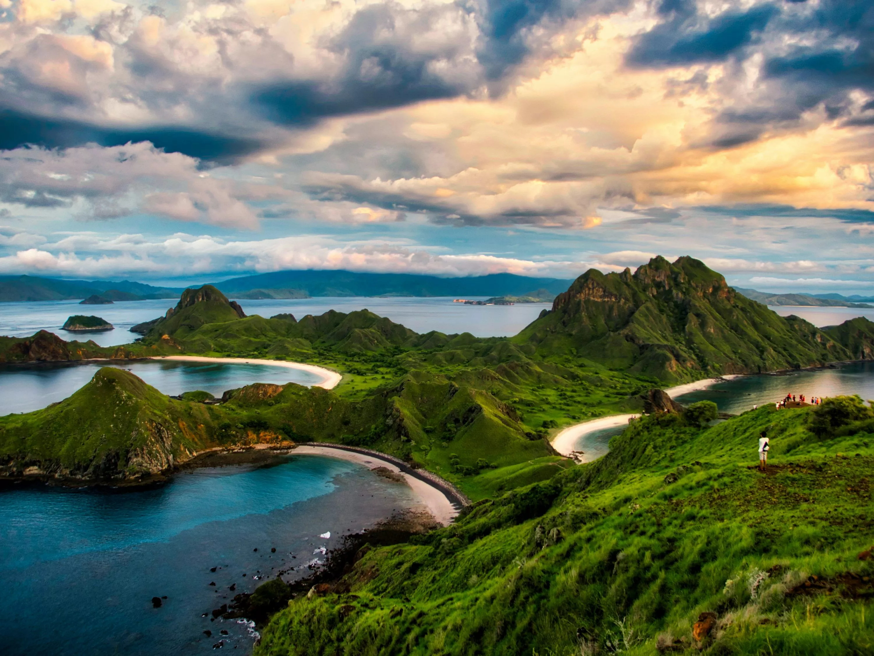 Padar Island Wallpapers - Wallpaper Cave