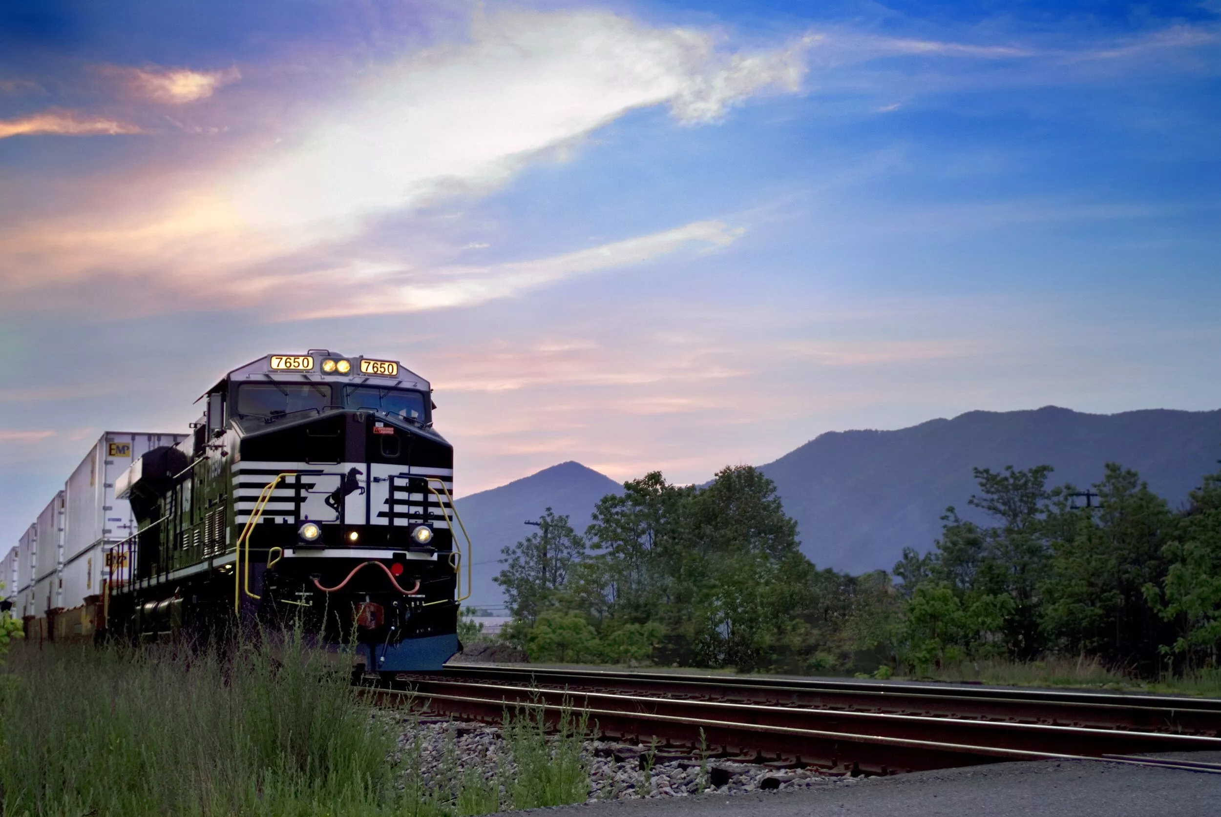 NS Train Wallpapers - Wallpaper Cave