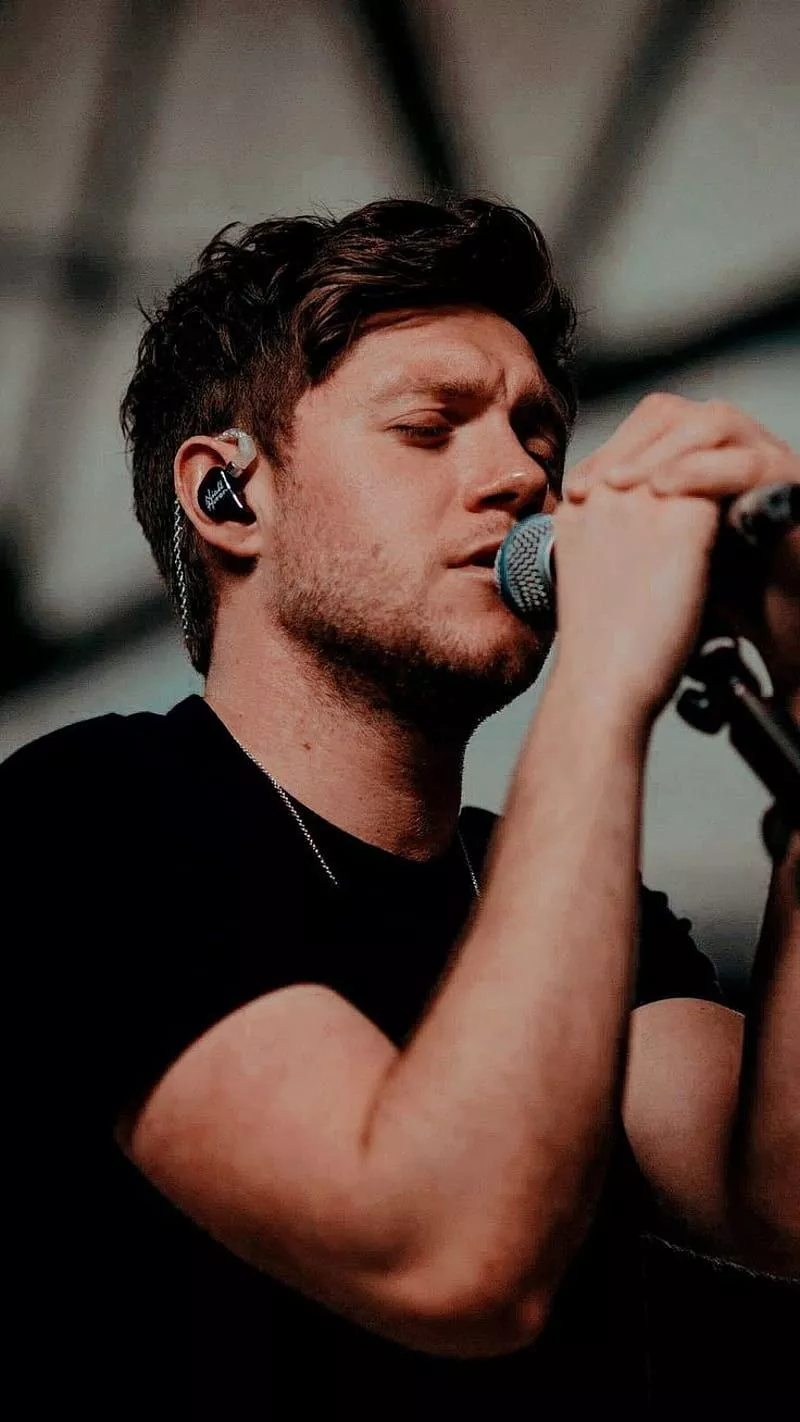 Niall Horan iPhone Wallpapers - Wallpaper Cave