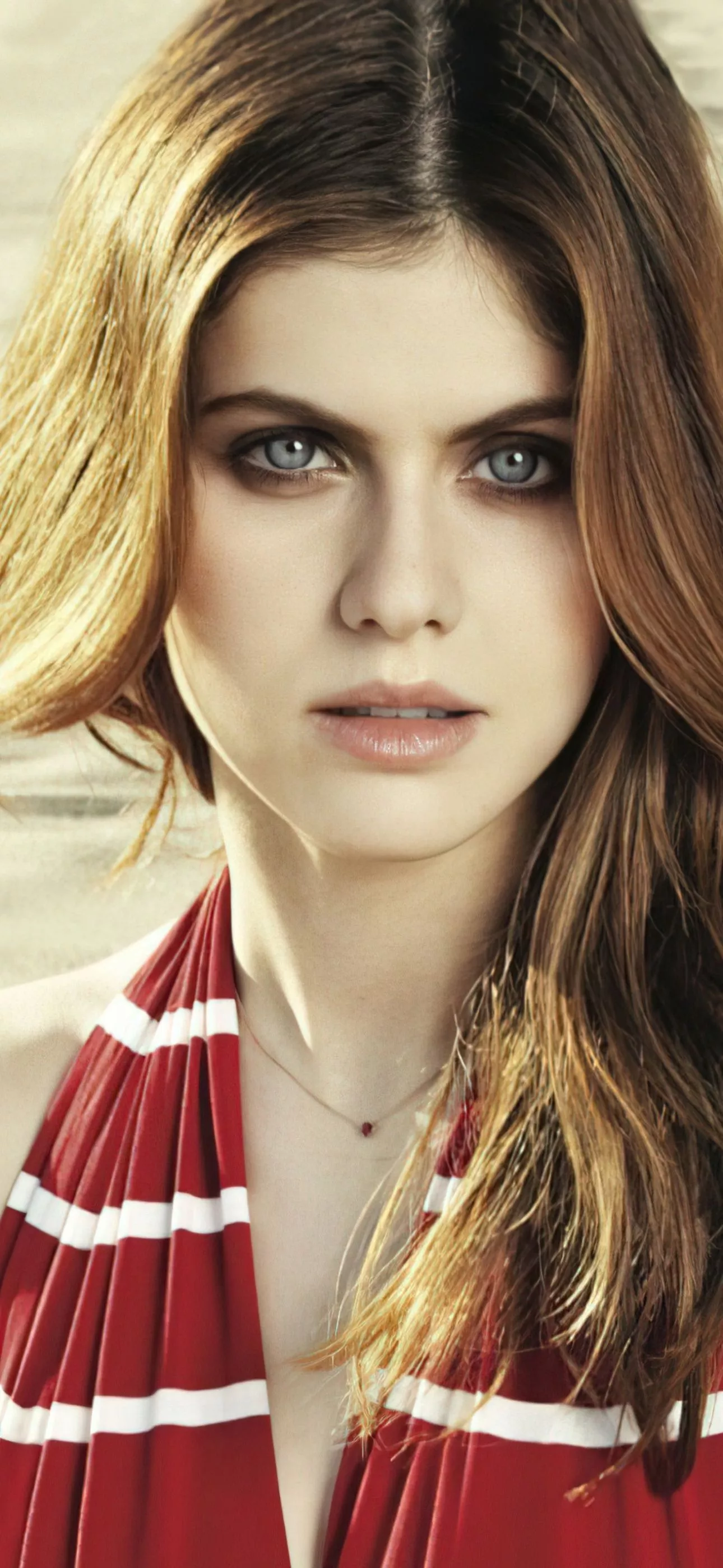 Alexandra Daddario iPhone Wallpapers - Wallpaper Cave