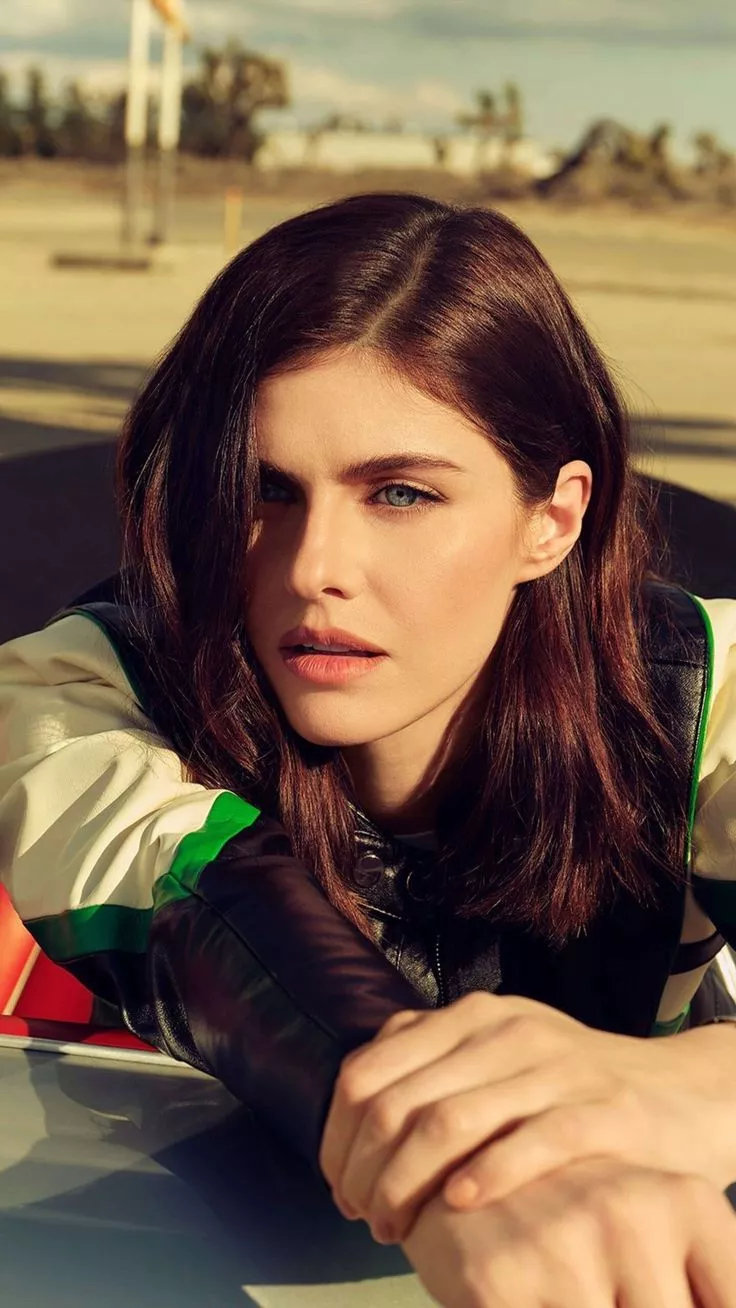 Alexandra Daddario iPhone Wallpapers - Wallpaper Cave