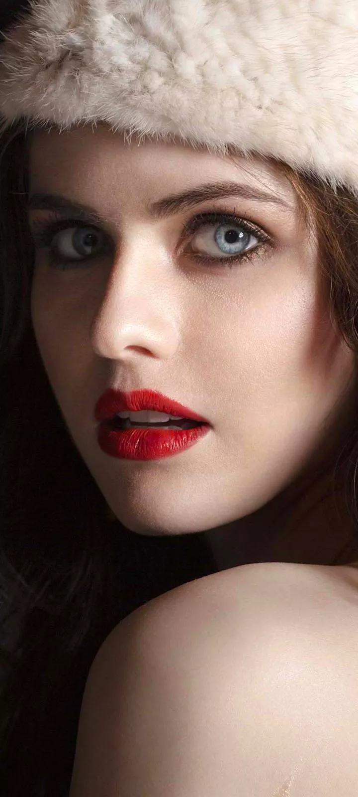 Alexandra Daddario iPhone Wallpapers - Wallpaper Cave