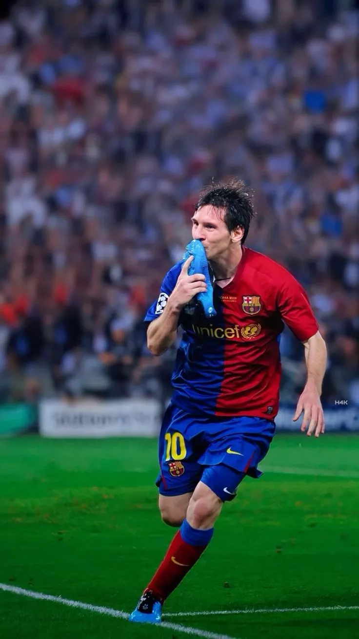 Messi Boot Kiss Wallpapers - Wallpaper Cave