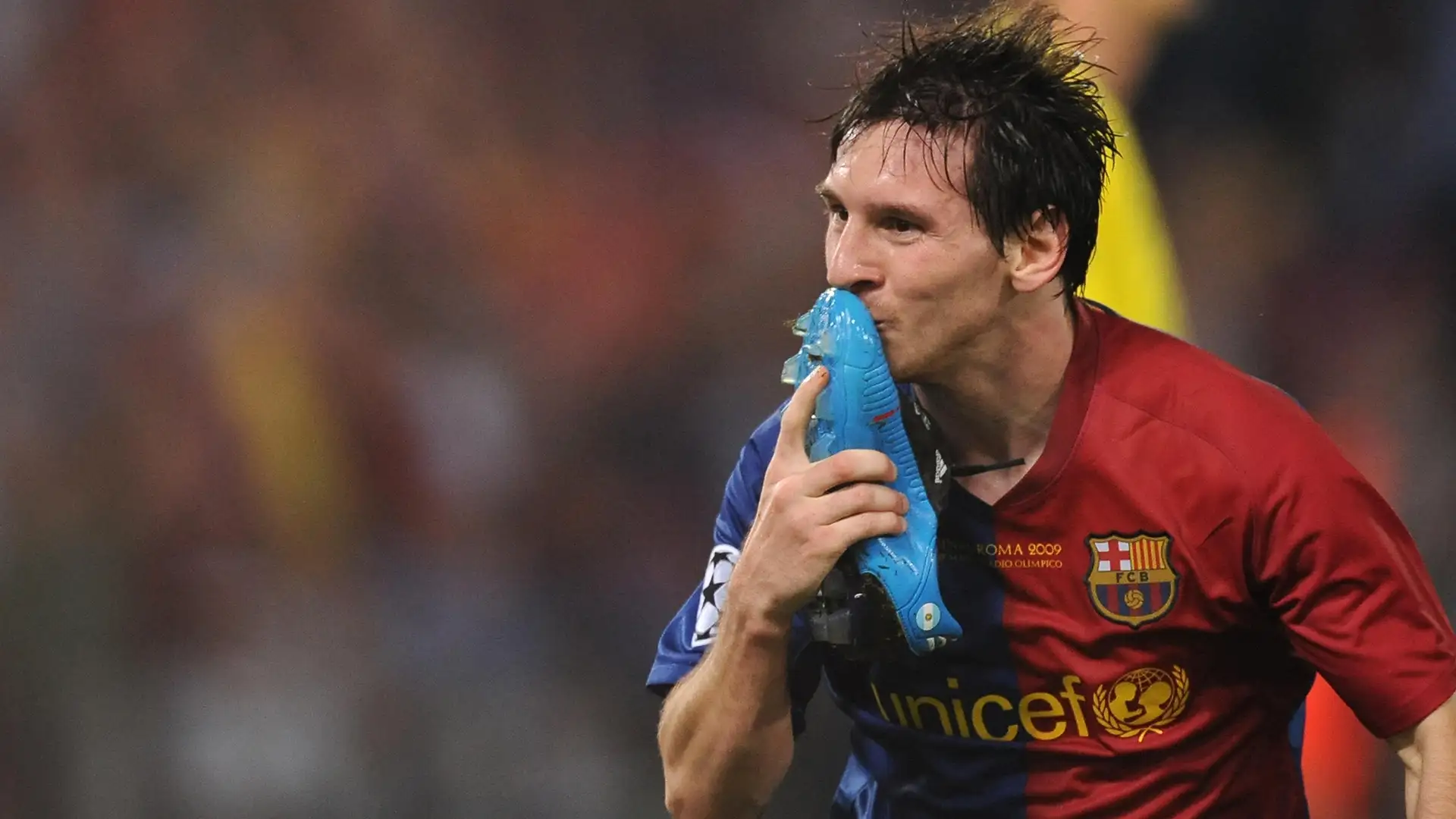 Messi Kissing Boot Wallpapers - Wallpaper Cave
