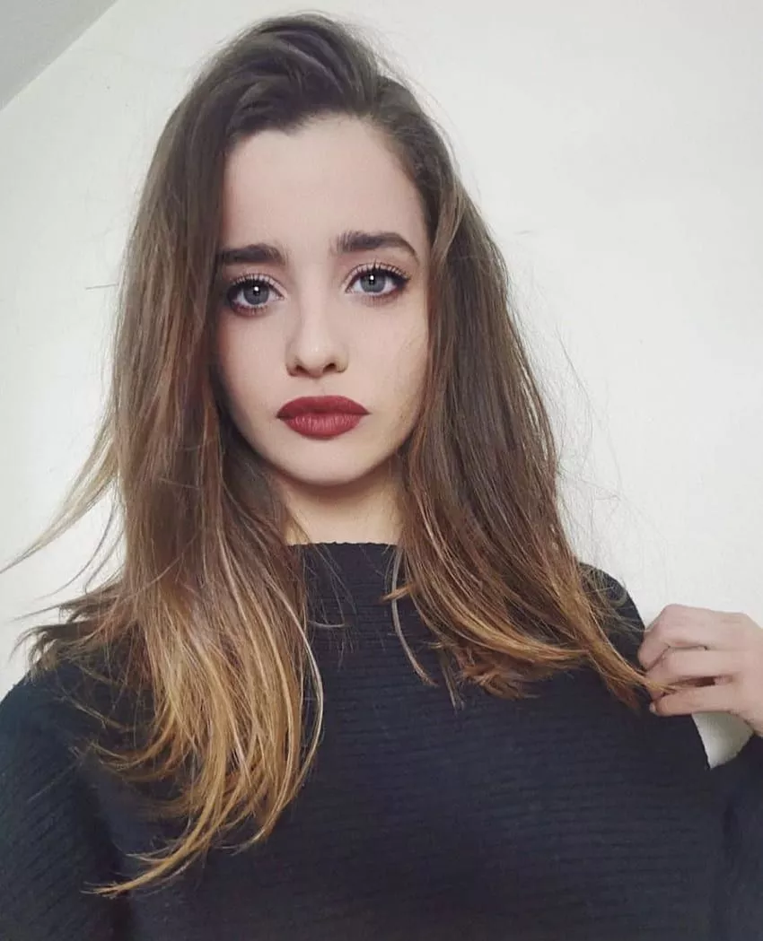 Holly Earl Wallpapers - Wallpaper Cave