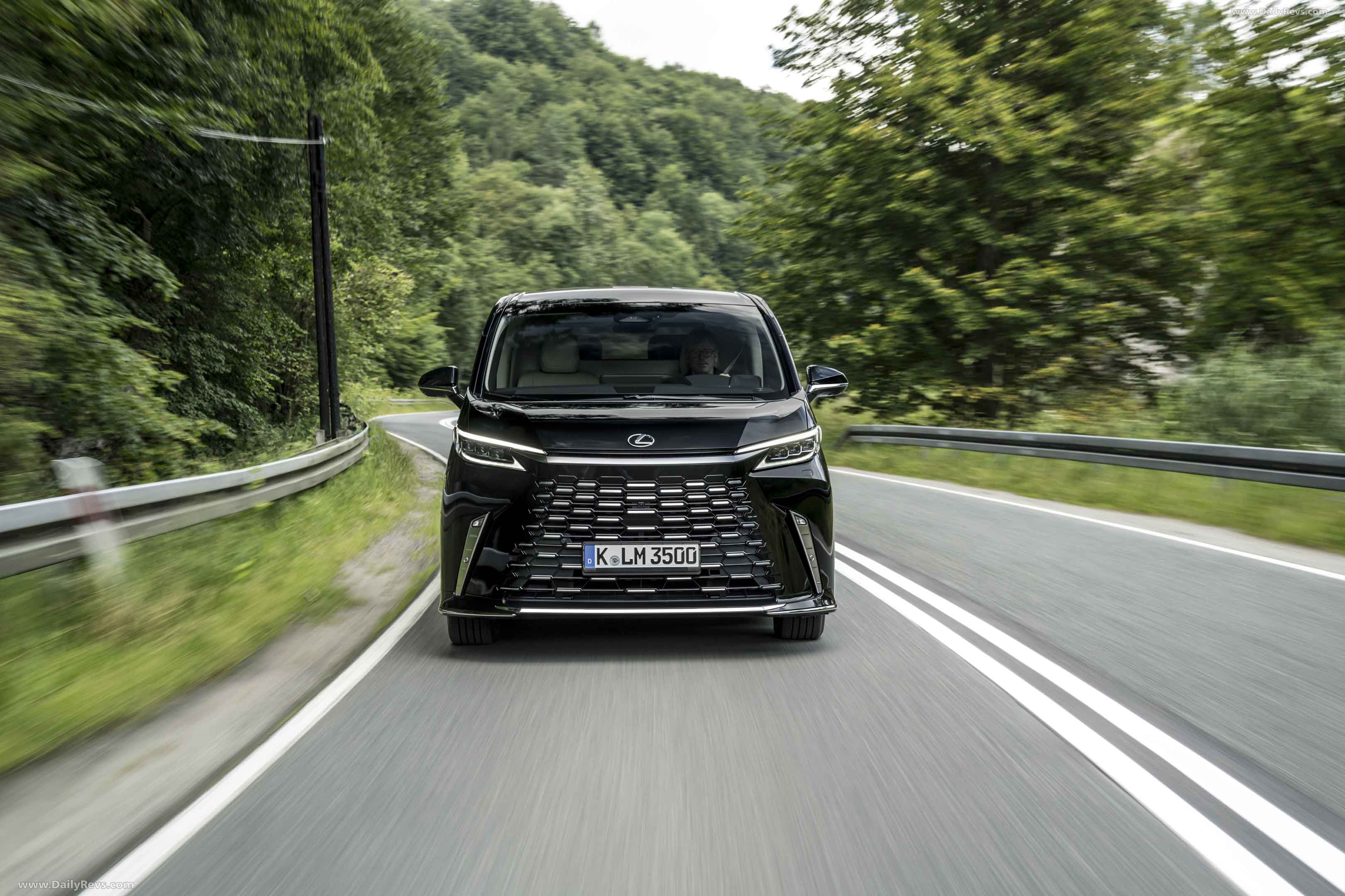 Lexus LM Wallpapers - Wallpaper Cave