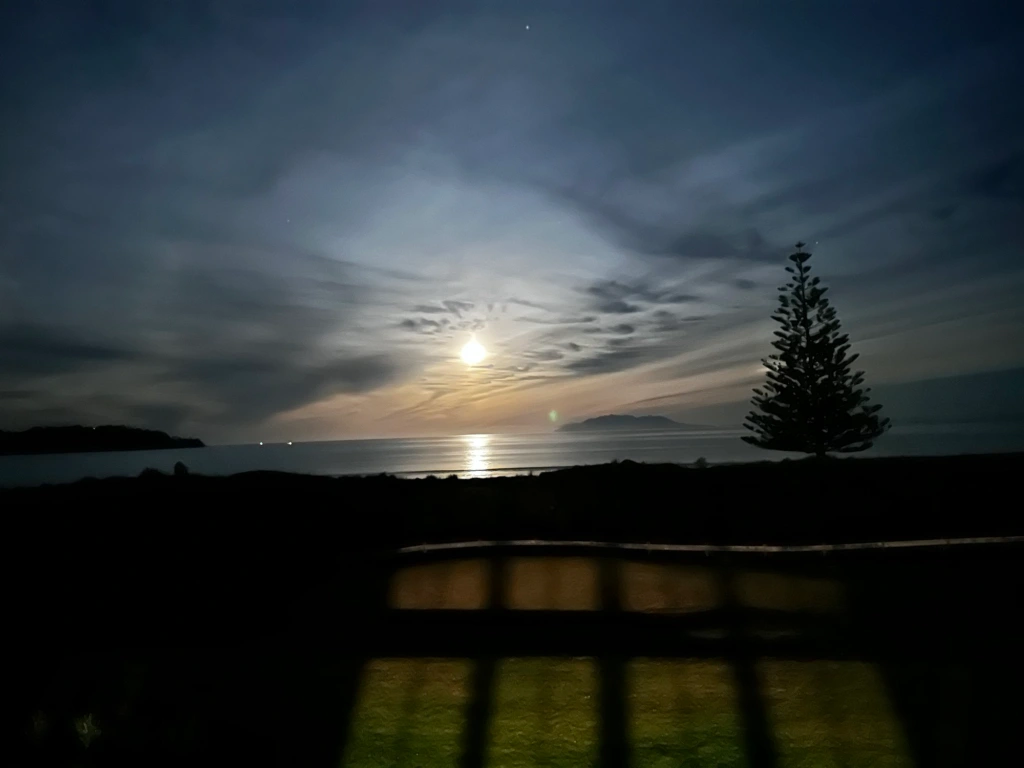 Half Sun Half Rain Wallpapers - Wallpaper Cave