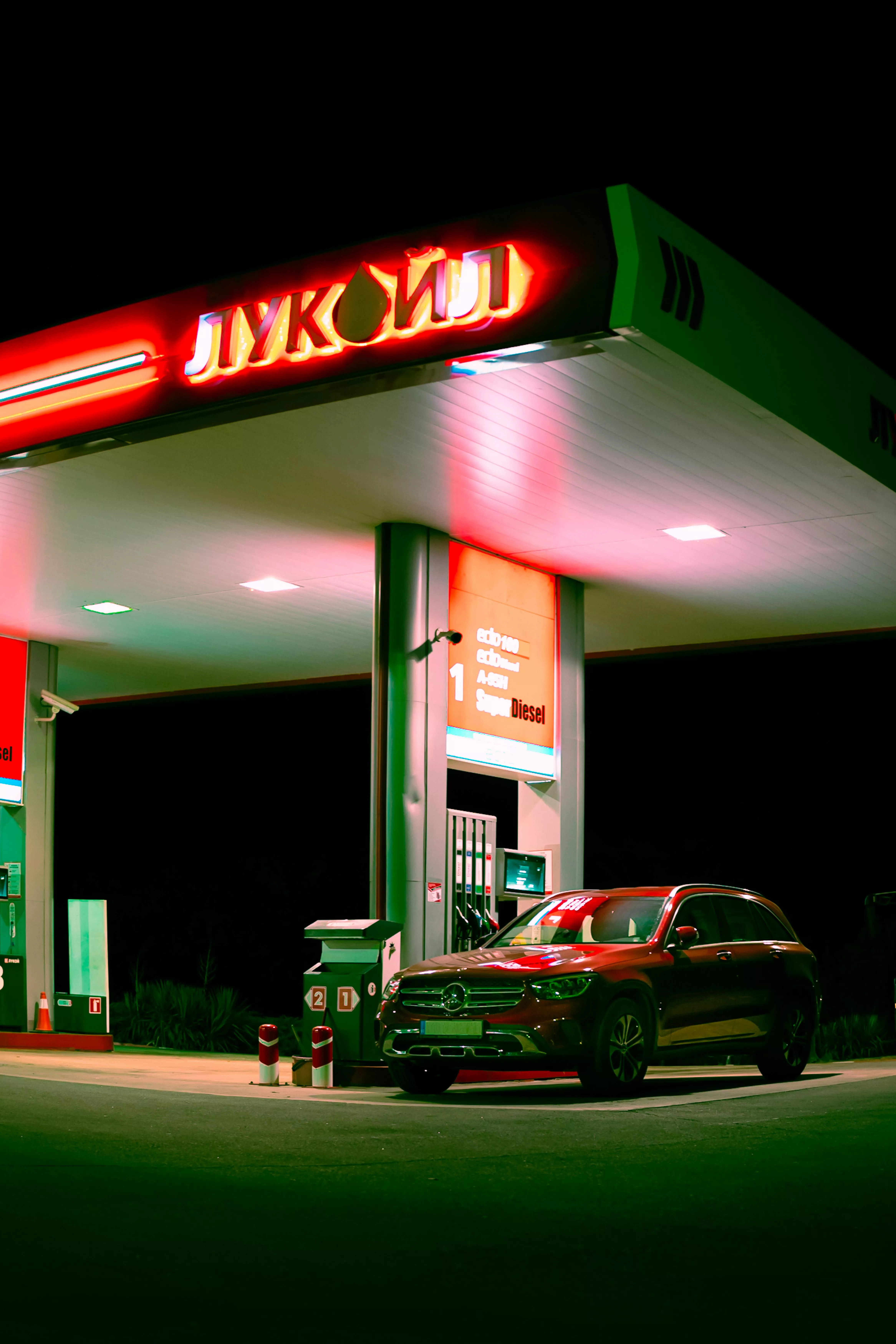 Gas Station Car Wallpapers - Wallpaper Cave