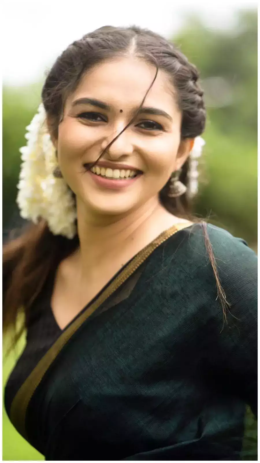 Kayadu Lohar Wallpapers - Wallpaper Cave