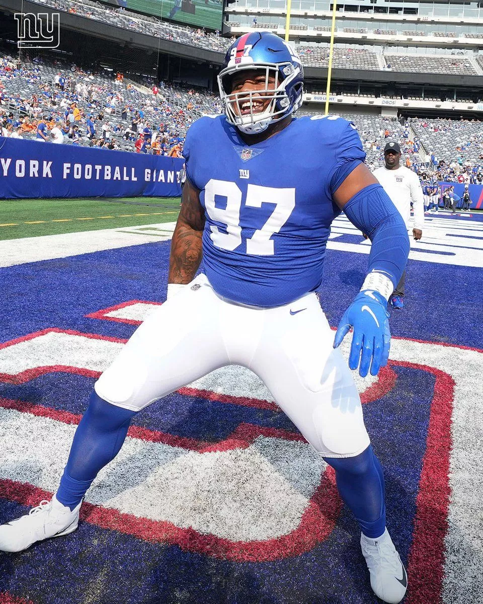 Dexter Lawrence II Wallpapers - Wallpaper Cave