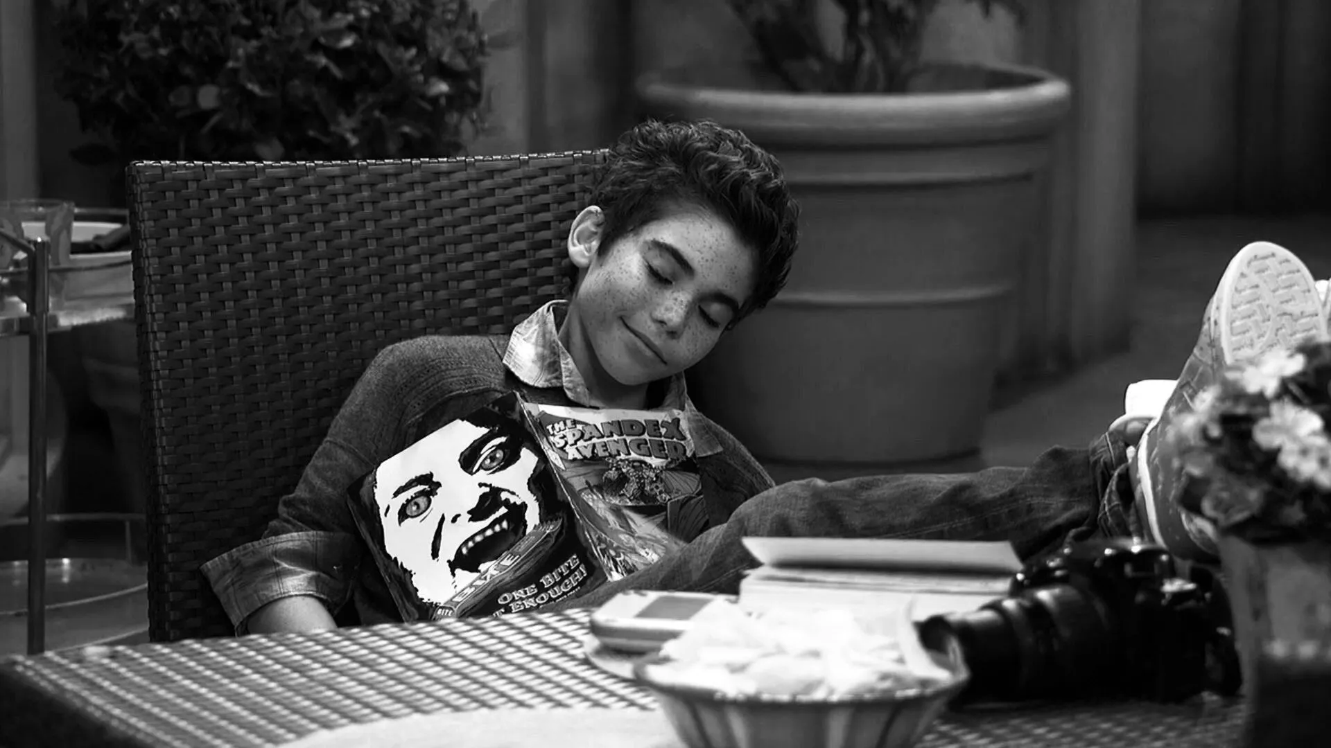 Cameron Boyce Desktop Wallpapers - Wallpaper Cave