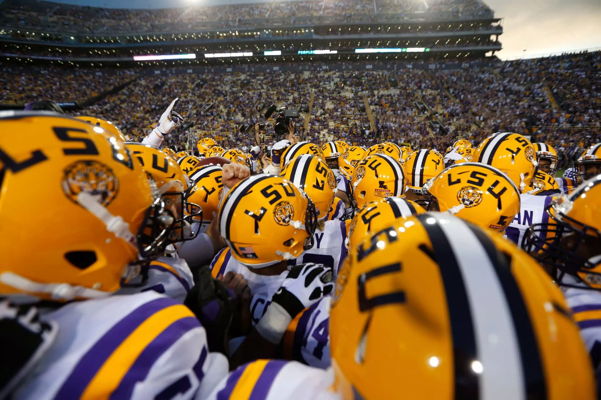LSU Football Team Wallpapers - Wallpaper Cave