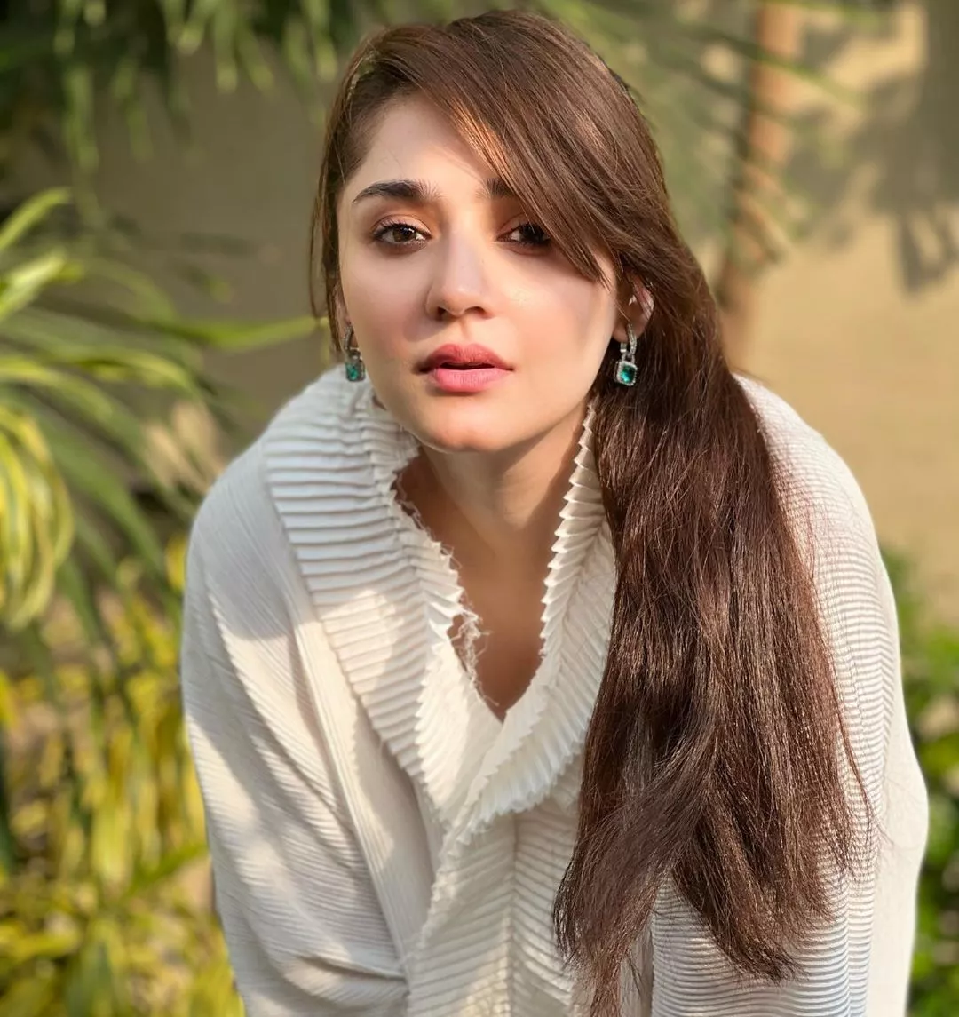 Durefishan Saleem Wallpapers - Wallpaper Cave