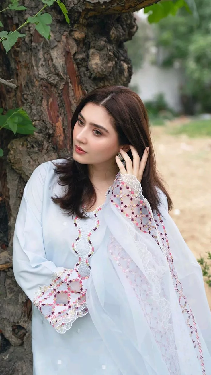 Durefishan Saleem Wallpapers - Wallpaper Cave